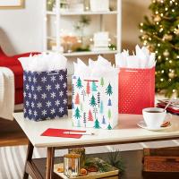China Custom Style Merry Christmas Kraft Paper Bag For Gift Package Pattern Type Custom for sale