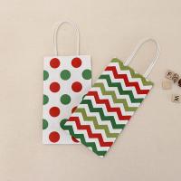 China Fancy Christmas Party Favor Gift Kraft Paper Bag with Handle Custom Color Accepted for sale