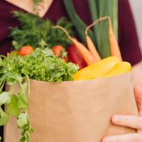 China Eco-Friendly Fresh Fruits Vegetables Packaging Kraft Paper Bag with Luxury Design for sale