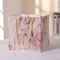 China Custom Color Accepted White Card Square Bag with Marble Gift Bag and Flower Window for sale