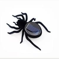 China Solar Spider Plush Toy 90x60x15mm Solar Powered Educational Novelty Insect with 9g Weight for sale