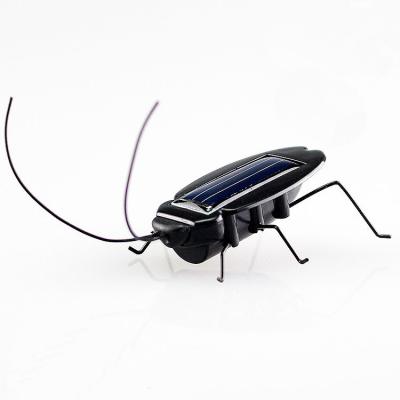 China Black ABS Solar Powered Cockroach Toy 45×25×20mm Educational Science Kit with 5g Weight for sale