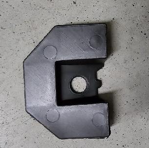 China Tesla Model S 2021+ RH Rear Bumper Bracket 130x35x3.5mm for sale