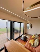 China Expandable Prefab Container House Sandwich Panel Construction for Customized Design for sale
