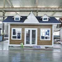 China 18mm MgO Board Floor Container Homes 20Ft Prefab Shipping Tiny House for sale