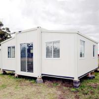China Portable Fast Install Sandwich Panel 20/40FT Prefab Container House for Luxury Living for sale