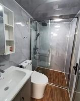 China Steel Door Sandwich Panel Modular Container House Foldable Light Steel Structure Frame for sale
