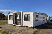 China 20ft 40ft Prefabricated Mobile Living Container House with Bedroom and Bedroom Design for sale