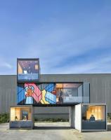 China Detachable Prefab Container Office Houses Hotel Garden Living Container House for sale