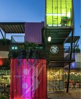 China Detachable Prefab Container Office Houses Hotel Garden Living Container House for sale