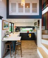China Contemporary Design Style Portable Modular Container House Prefab Folding Living Homes for sale