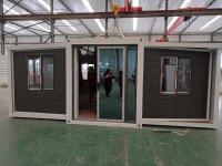 China 3 Bedroom Prefabricated Luxury Mobile Villa Expandable In White/Gray/Black for sale