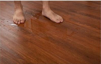 China LVT Wood Flooring 2.0mm Thickness with 0.07mm Wear Layer Waterproof Vinyl Plank for sale