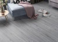China 1.8mm Glue Down LVT Vinyl Flooring 6x36 Smooth Edge Easy Installation for sale