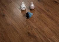 China 2.0mm LVT Vinyl Flooring Commercial Anti Slip UV Coating 6x36 7x48 Custom Sizes for sale