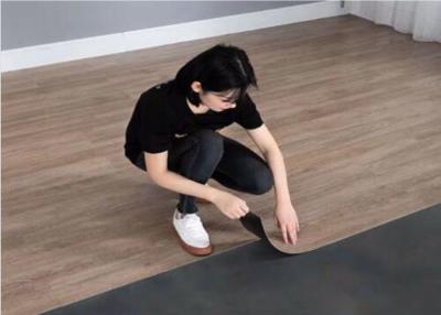 China Anti Slip Self Adhesive PVC Floor Tile 1.5mm Easy Installation for sale