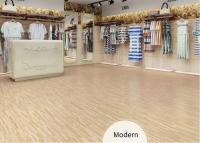 China UV Coating PVC Wood Plank Flooring 152.4mm x 914.4mm 1.5mm Stain Resistant for sale