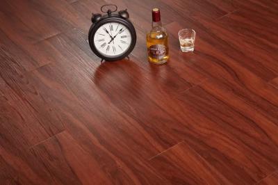 China Commercial PVC Luxury Vinyl Tile Flooring 2mm UV Coating Water Cooling for sale