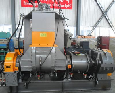 China Two Wing Rotor Rubber Kneader Machine 75l Customized Color 140° Tilting Angle for sale