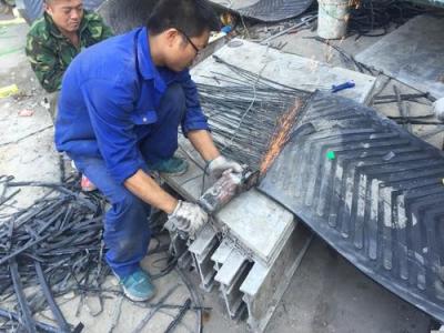 China Aluminum Alloy Conveyor Belt Rubber Splicing Machine for sale