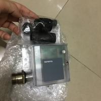 China High Accuracy QBM3020-3 Differential Pressure Sensor For Air And Non Aggressive Gases for sale