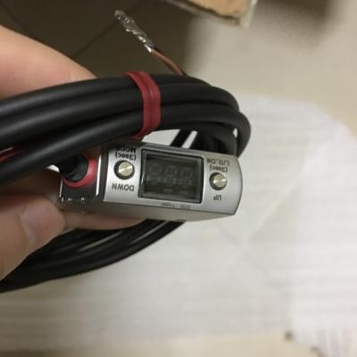 China Keyence Self-contained CMOS Laser Sensor 250 mm LR-ZB250AN for sale