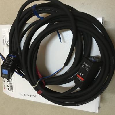 China PZ-M51 Keyence Built-in Amplifier Photoelectric Sensors Square Transmissive Cable Type NPN for sale