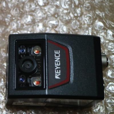 China SR-751 Keyence High Performance Compact 1D and 2D Code Reader Ethernet-compatible 2D Code Reader Medium-distance Type for sale