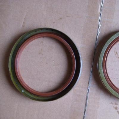 China Oil Seal 07011-10090 07011-10075  07011-00025 For D85A-18 Bulldozer for sale