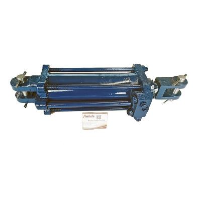 China Cylinder Head 26.60.015 for Engine UTB650 for sale