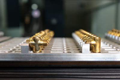 China Robotic Polishing Solutions for Faucets, Sanitary Ware, Angle Valves & Door Handles – Automated Sanding & Polishing Machine Supplier for sale