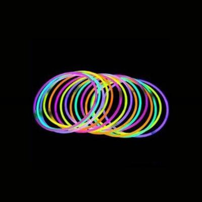 China 22 Inch Glow Necklace Assorted Colors Non Toxic Party Favor 6 12 Hours Light Time for sale