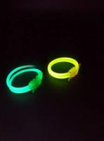 China PE Fluorescent Glow Stick Bracelets 8 inch 100pcs per Tube for Halloween Party Events for sale