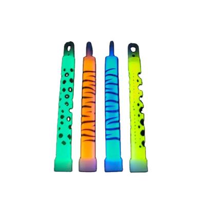 China 15x150mm Chemical Glow Stick 8-12 Hours Glowing Time Assorted Colors for Party Halloween for sale
