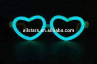 China 8 Inch Glow Heart Shape Eyeglasses Non Flammable Party Supplies 6 12 Hours Light Time for sale