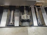 China Used 3 Axis CNC Horizontal Machining Center BT 50 VMC CNC Milling Machine for sale