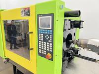 China 120Ton Used Plastic Injection Moulding Machine Energy Saving Hair Comb Making Machine for sale