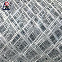China Galvanized Cyclone Wire Chain Link Iron Wire Mesh Roll Privacy Metal Fence for sale
