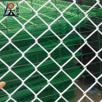 China 8ft 6ft Tall Galvanized Diamond Fence Cyclone Wire Mesh Chain Link Fence Roll for sale