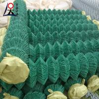 China Diamond Cyclone Fence Green Pvc Coated Chain Link Temporary Fence For Sports for sale