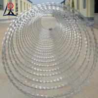 China Hot Dip Galvanized Straight Line Razor Barbed Wire Mesh Fence for sale