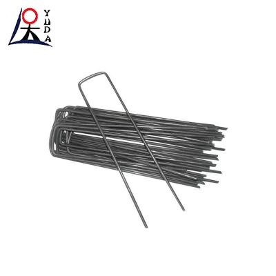China Galvanized Steel U-Type Nail For Garden Turf Sod Staples Length 50mm-300mm for sale