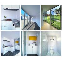 China Galvanized Steel Square Tubes Customizable Space Capsule House for Large Space and Moveable Prefabricated Apple House for sale