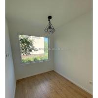 China 40ft Easy Installation Glass Door Prefabricated Living Container Room for Hotel Accommodation for sale