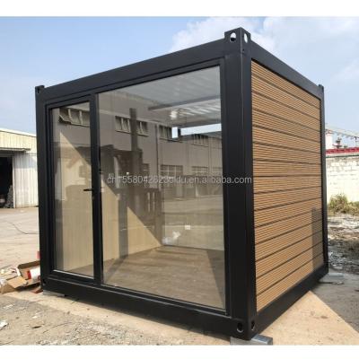 China Main Structure Galvanized Steel Square Tubes 10ft 20ft Prefabricated Container Wooden House for Office Assembly House for sale