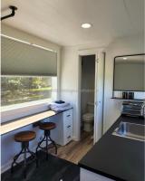 China Expandable Mobile Foldable 1 Bedroom Tiny House for Outdoor 's Modern Design 20Ft 40Ft Prefabricated Container Home for sale