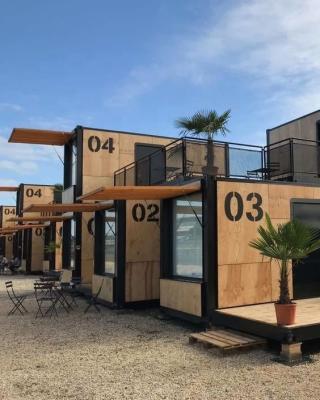 China Foldable/Extendable/Detachable Commercial Street Container House Restaurant/Clothing Store with Modern Two-Story Design for sale