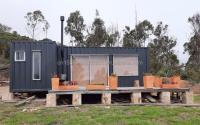 China Aluminum Alloy Windows and Modern Design Style within 20ft Luxury 2-Bedroom Prefabricated Container Resort Hotel for sale