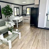 China Galvanized Steel Bending Steel Structure 20ft Modified Shipping Container House for Home Office and Outdoor for sale
