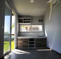 China Aluminum Alloy Windows Used in 20 Foot Luxury Prefabricated Wooden House with Kitchen and Bathroom for sale
